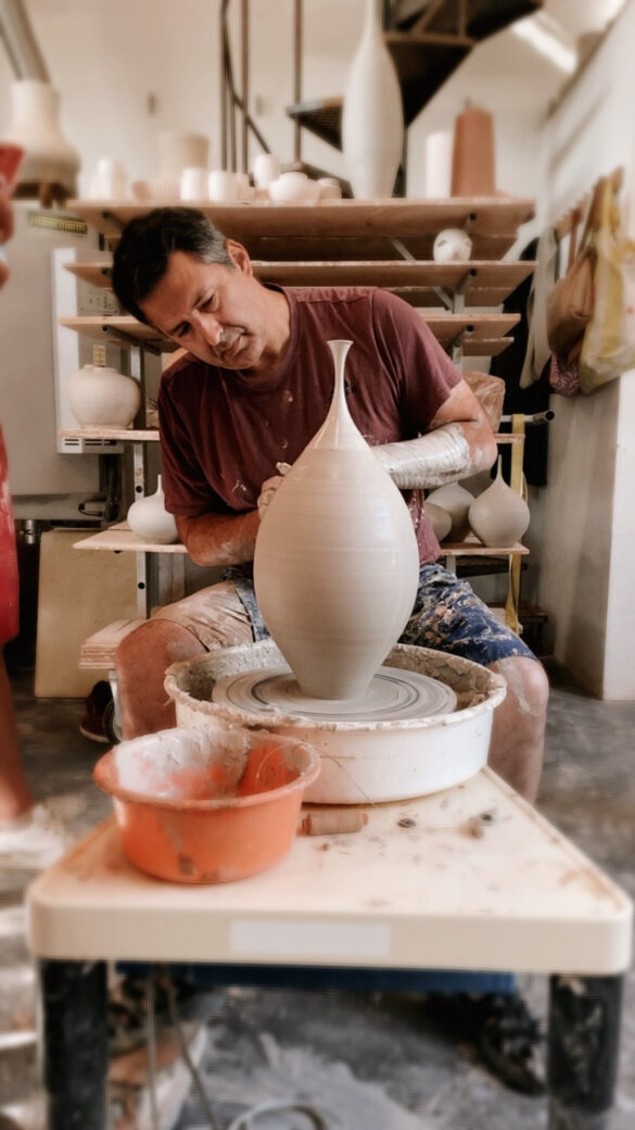 José Mariscal en ClayZieFest: la cerámica española pisa fuerte en el ...